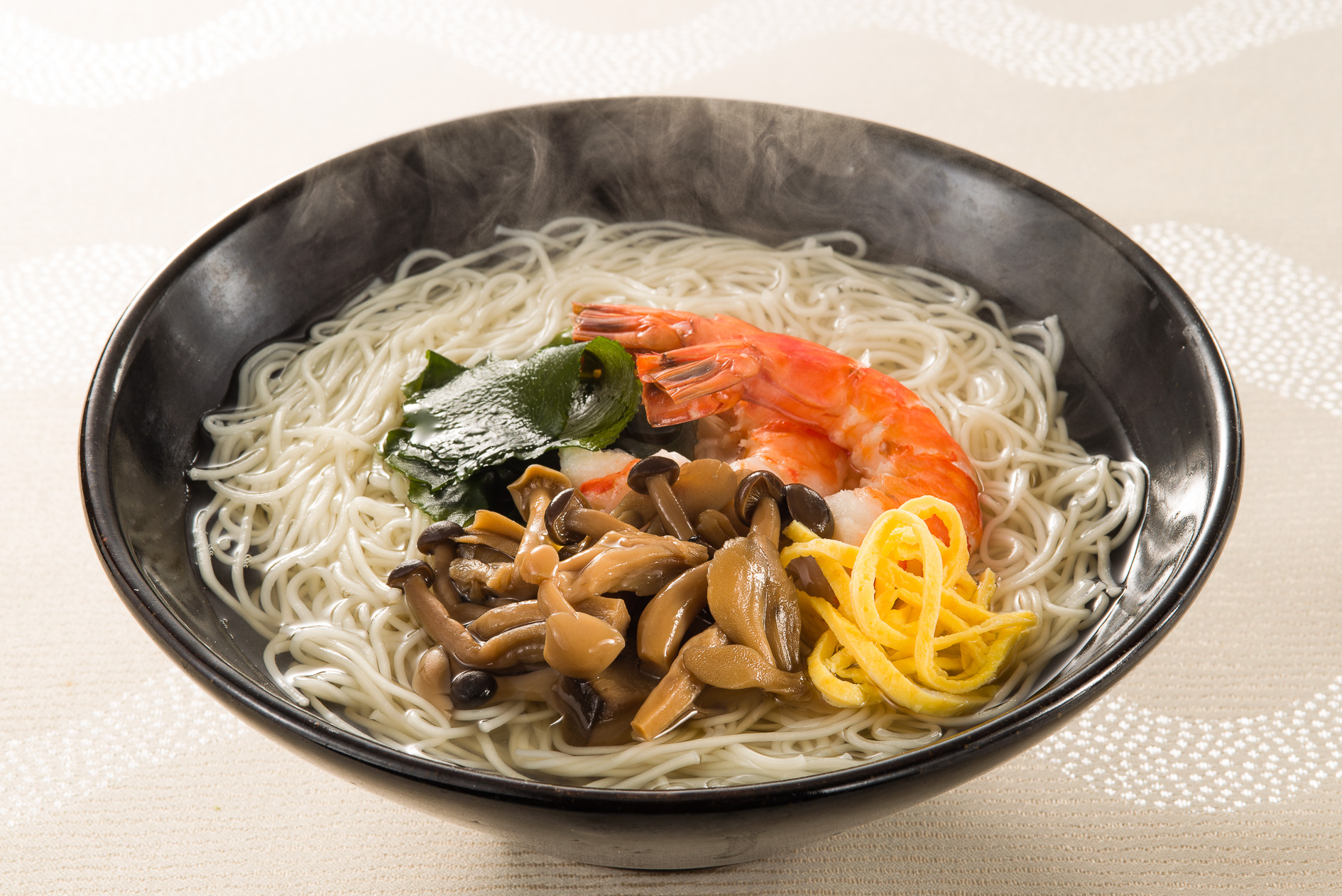 tara - 一筋縄の三輪山勝製麺は天日塩と吉野葛でツヤと喉越しが違います